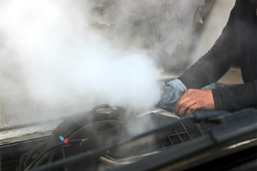 Dayco | The Top 8 Reasons Why Radiator Hoses Leak - North America | EN