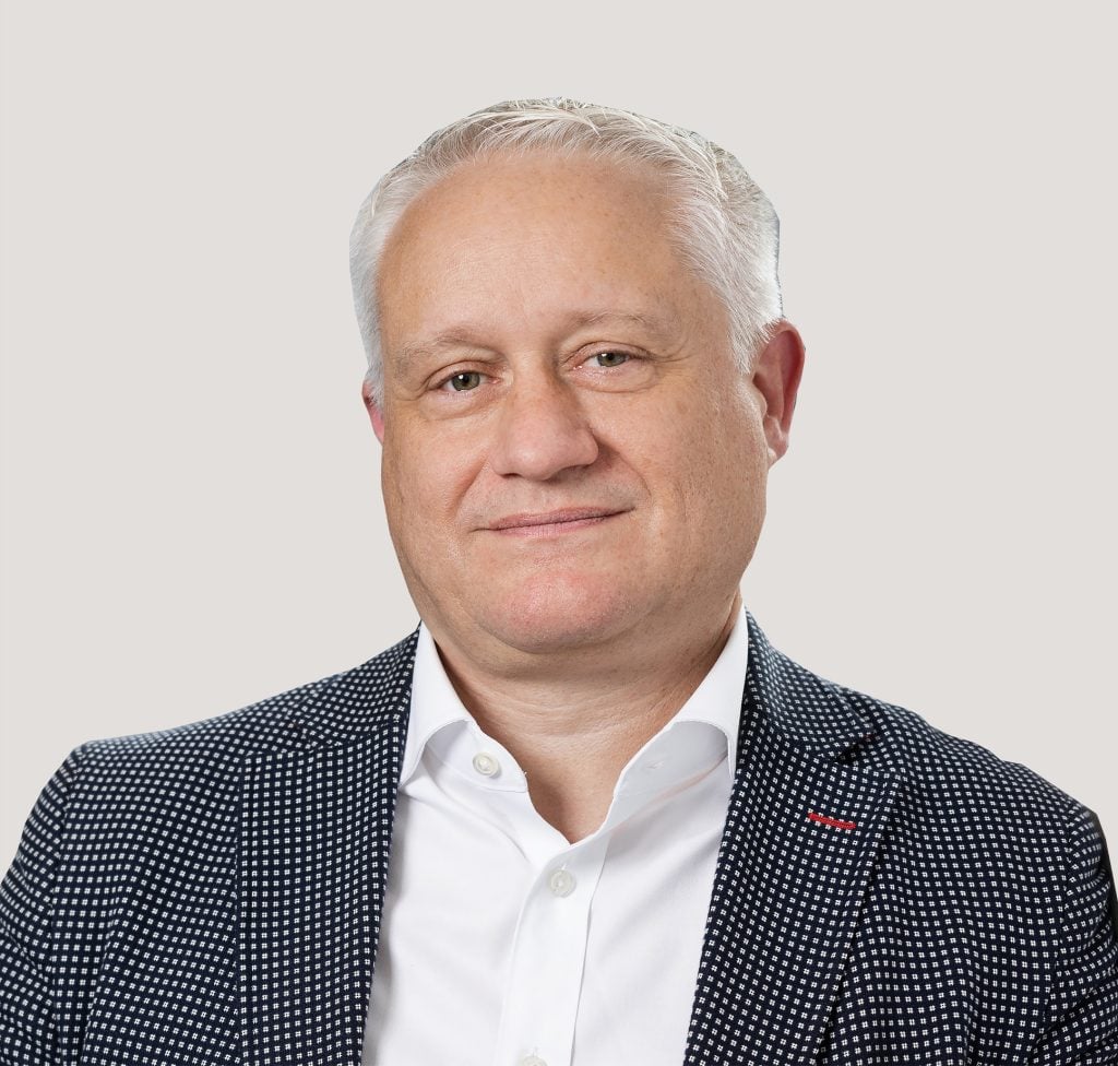 Dayco | Executive Leadership - International | EN